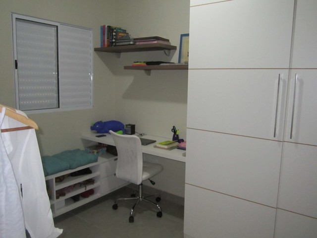 Em 2 meses e com orçamento enxuto, cor e gesso mudam identidade de ...