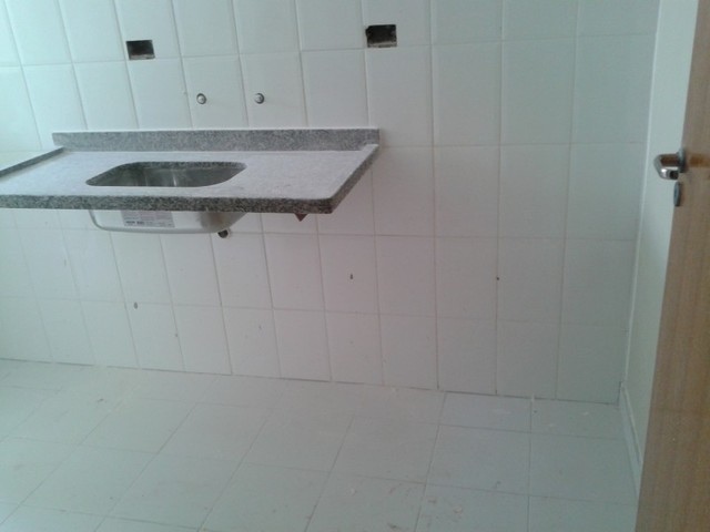 Em 2 meses e com orçamento enxuto, cor e gesso mudam identidade de ...