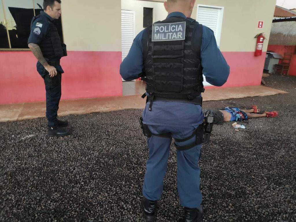 Pm Reage A Assalto E Mata Homem Suspeito De Invadir 3 Comércios Em Uma
