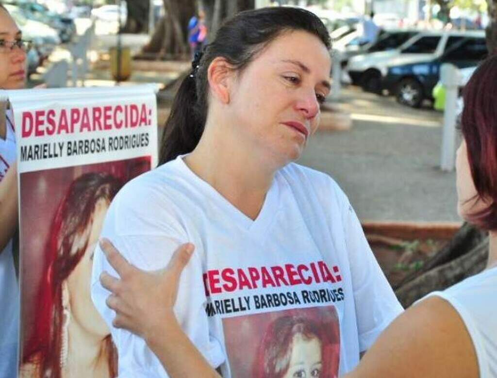 Pai e tia de Marielly acompanham júri e relembram pistas que elucidaram ...