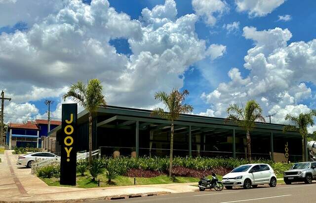 Com receita suíça, chocolateria delicia campo-grandenses na Jooy Store ...