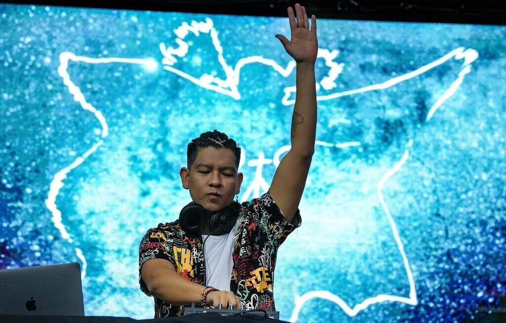 Eric já viu muitas ameaças, mas ano como DJ levou música ancestral ao ...