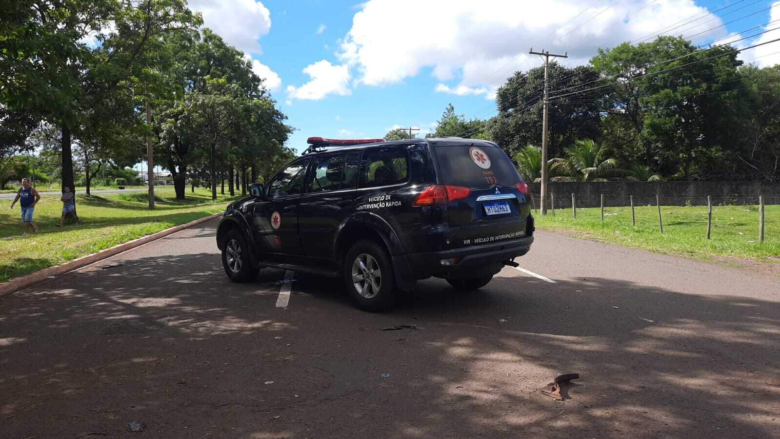 Motorista fica em estado grave após parar debaixo de carro em capotagem - Capital - Campo Grande ...