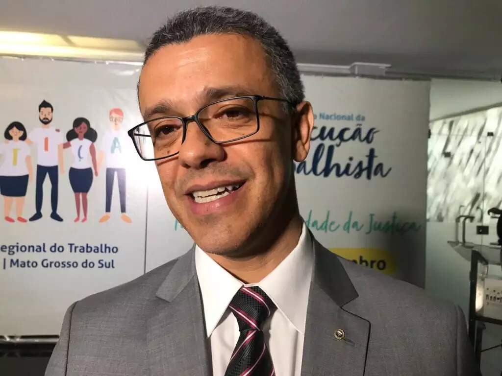 Corregedoria mantém afastamento de juiz por suspeita de favorecimento a ...