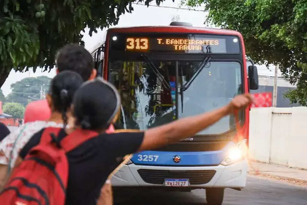Tarifa do transporte coletivo sobe para R$ 4,95 - Capital - Campo ...