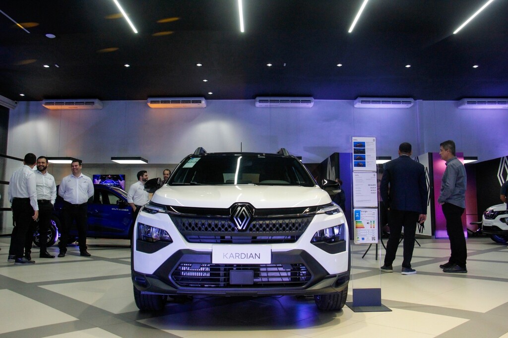 Guará Renault inaugura 1ª loja no padrão francês da marca em Campo Grande
