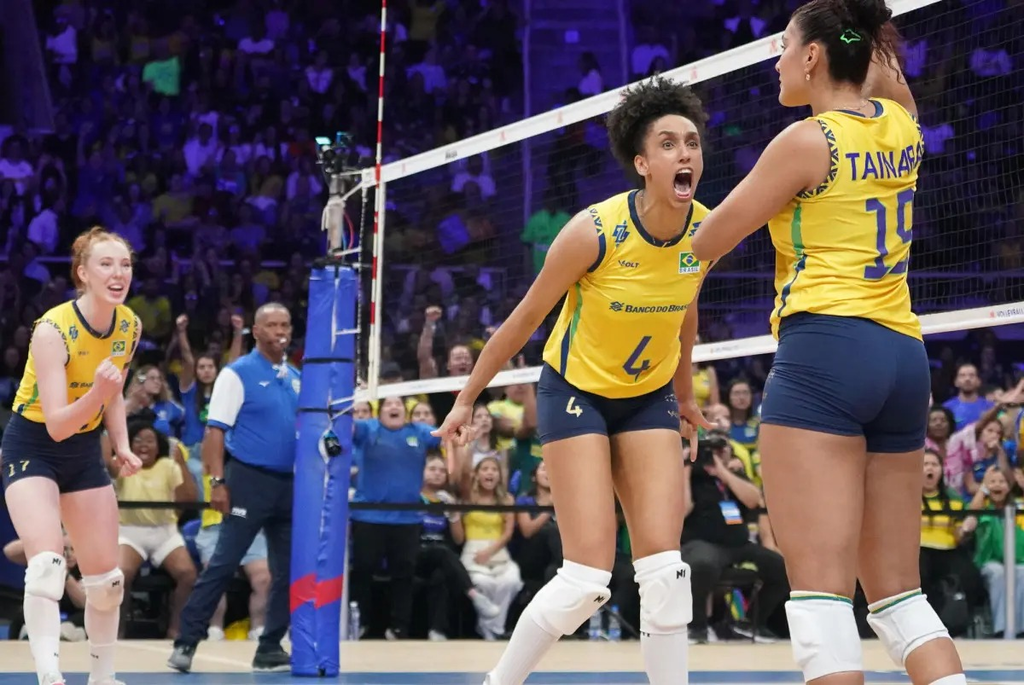 Brasil perde para Itália na final da Liga das Nações de vôlei feminino