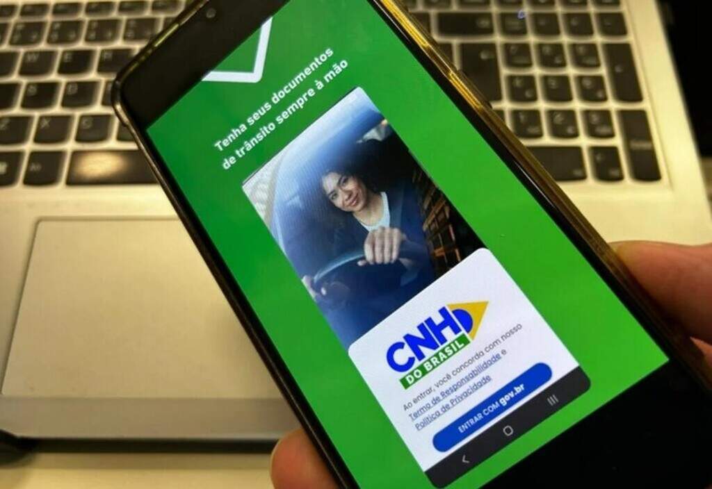 CNH: renovação automática para motoristas sem multas começa nesta sexta