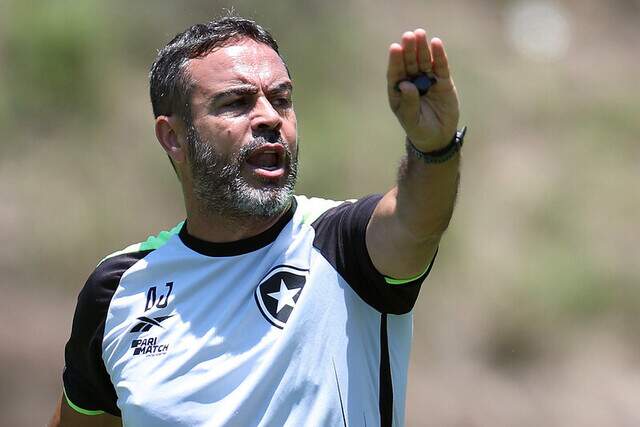 Cruzeiro contrata Artur Jorge, técnico campeão pelo Botafogo