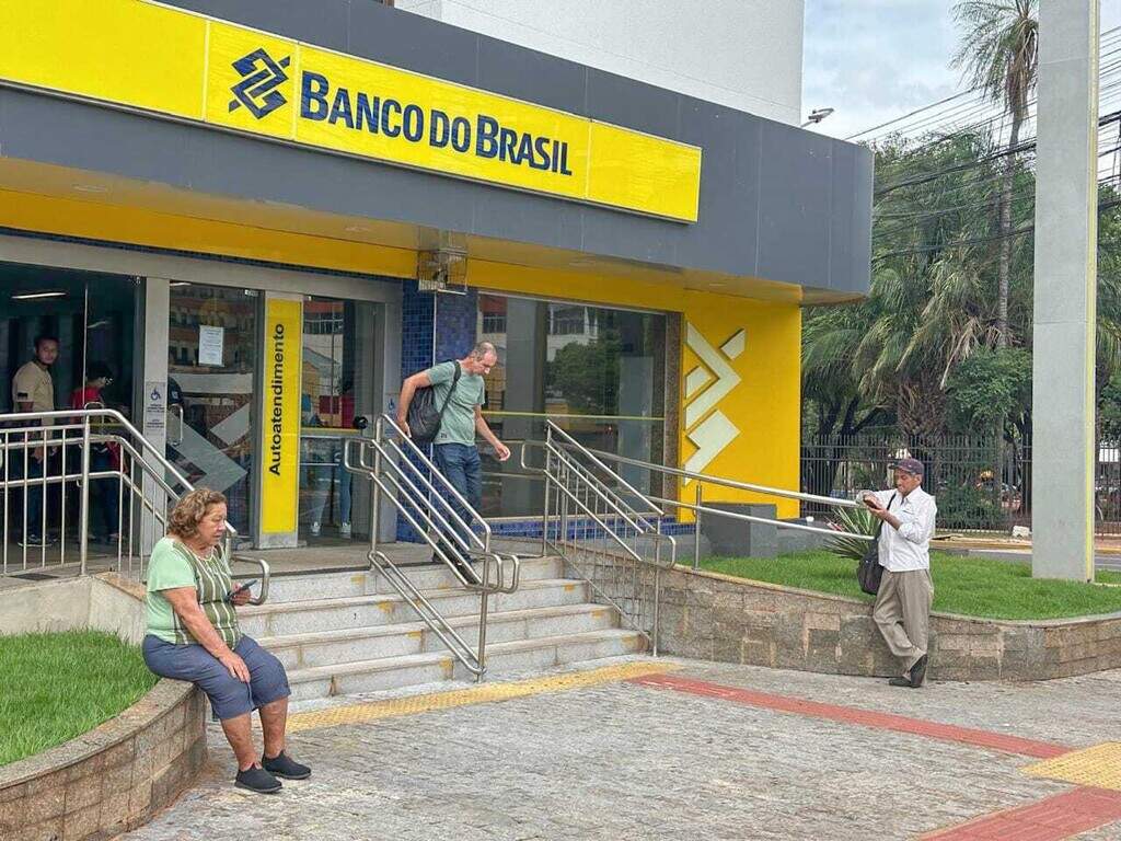 Servidores de MS recebem salário de abril no Dia do Trabalhador